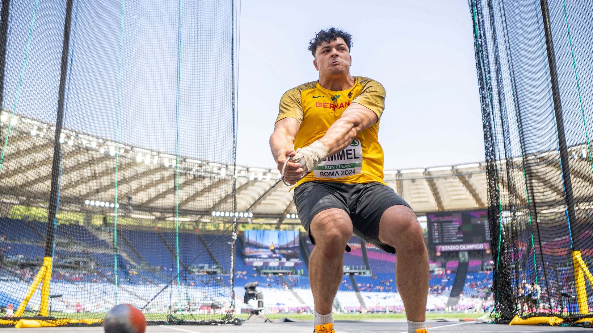 Leichtathletik - Hammerwerfen: Merlin Hummel übertrifft als erster ...