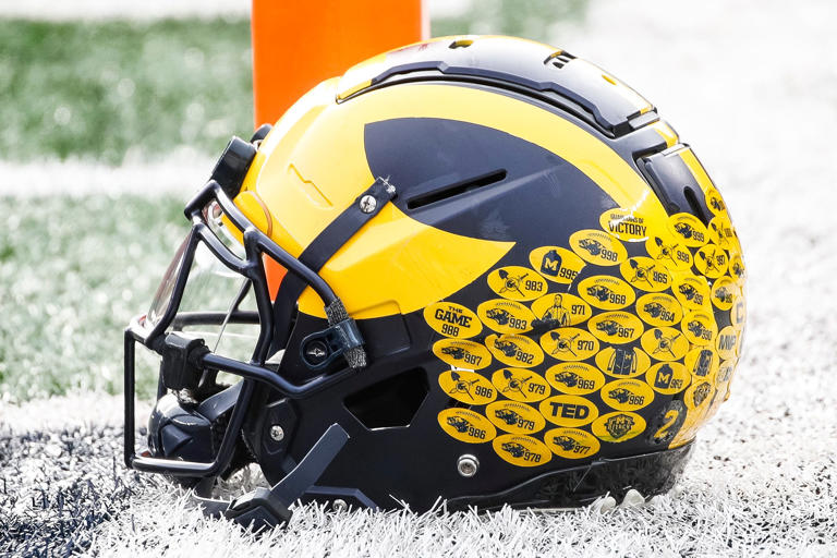 Michigan football recruiting: Another big TE commits to 2026 class