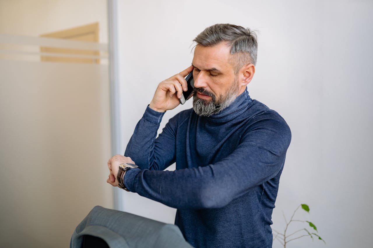 15 Vintage Office Skills That Still Give Job Seekers an Edge