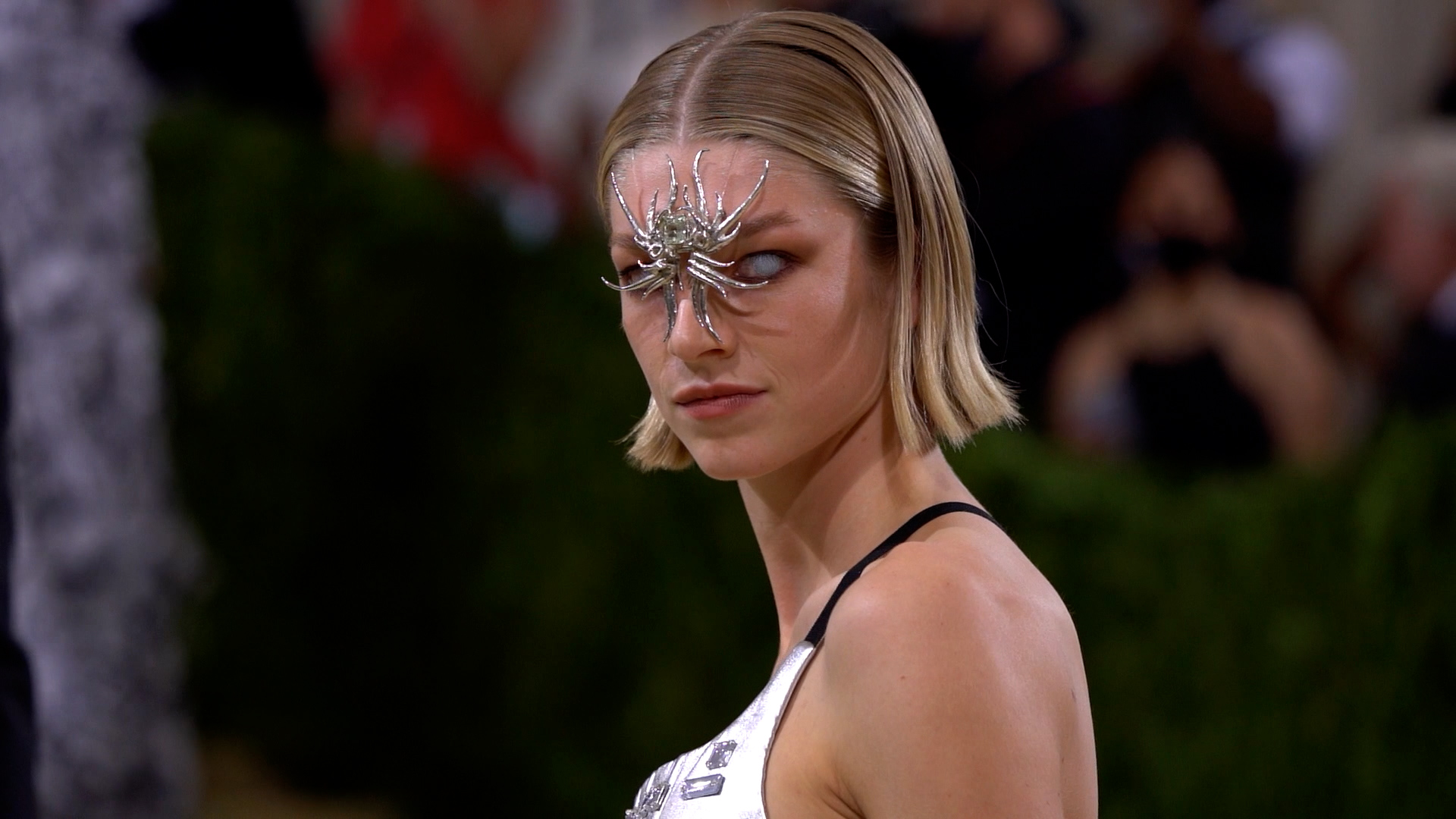 From swords to spiders, the craziest Met Gala accessories ever