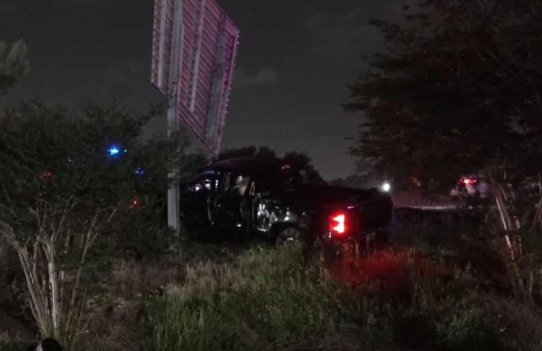 Accidente automovilístico en Eastex Freeway deja a un conductor en ...