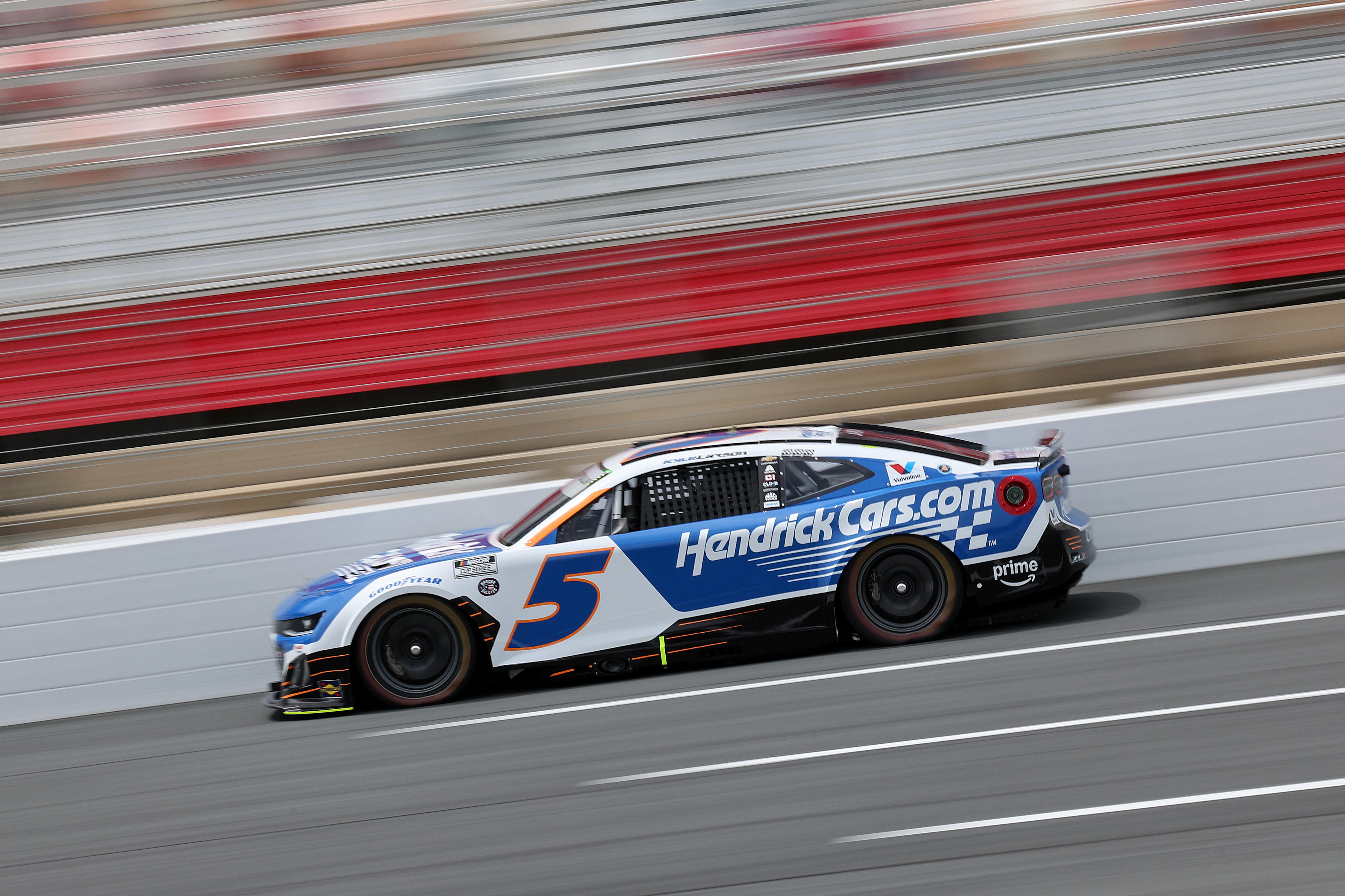 NASCAR Cup Series race at Charlotte: Live updates, leaderboard ...