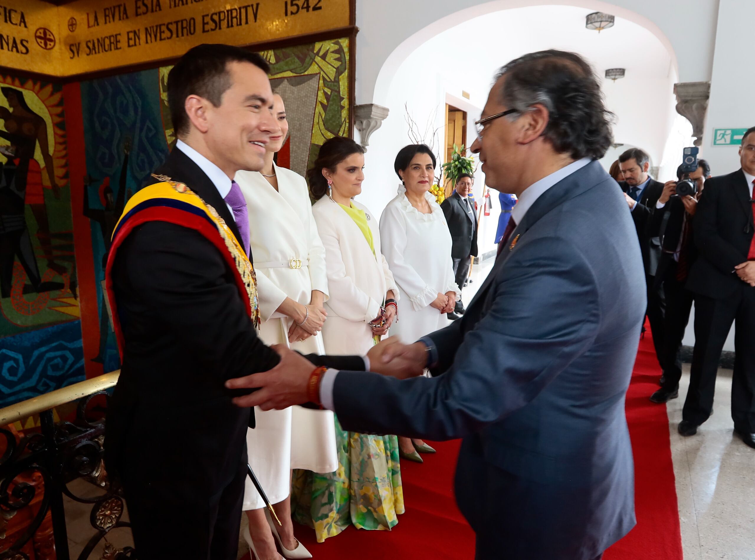 “Ecuador nos responde con desdén”: Petro por colombianos deportados