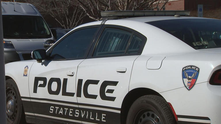 Statesville man arrested for selling crack cocaine, MDMA