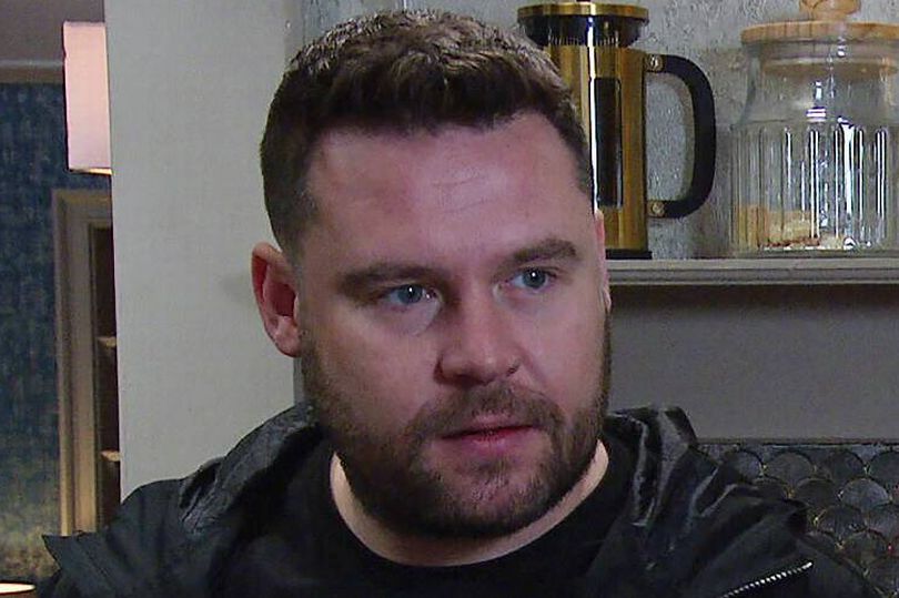 Inside Emmerdale's Aaron Dingle star's real family life including ...