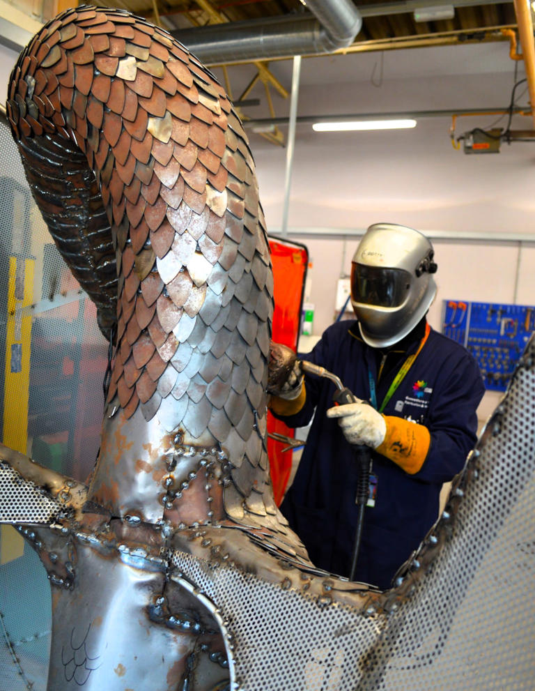 Four-metre Knife Dragon will breathe fire into Welsh weapons campaign