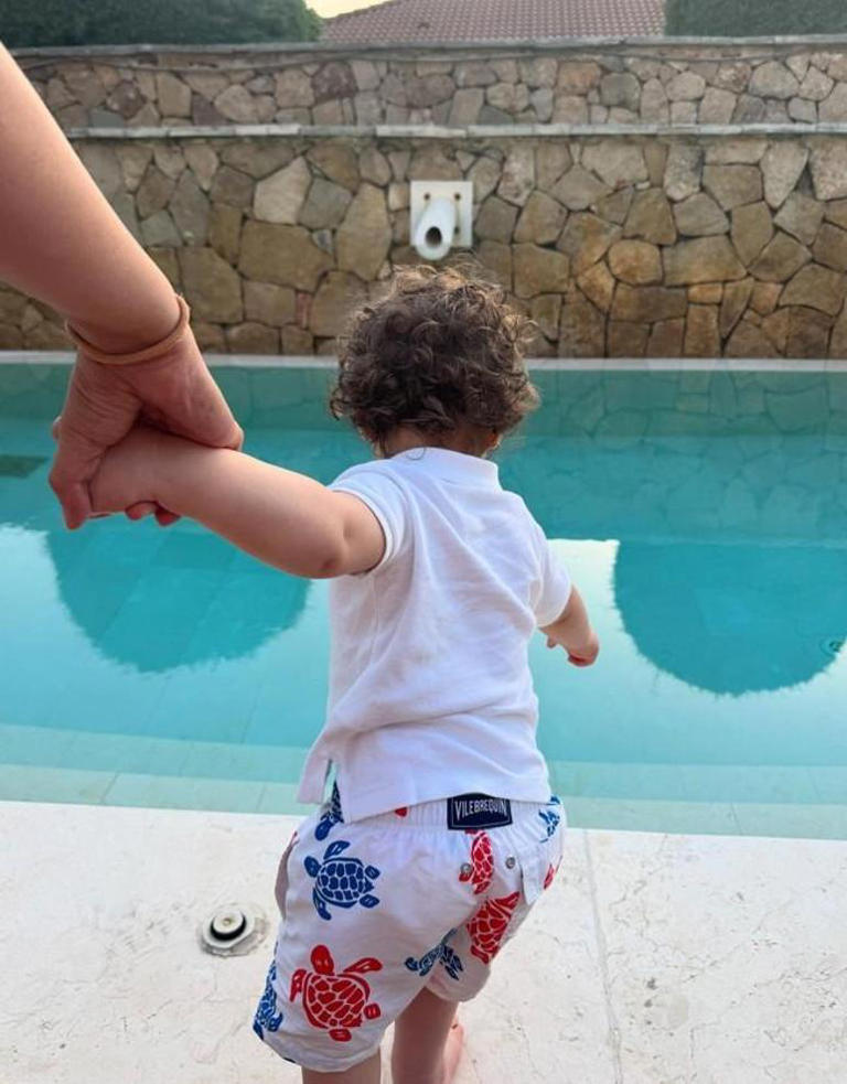 Haberler: İbrahim Tatlıses'in torunlarının tatil keyfi! Ayel ve Emir'in son haline bakın