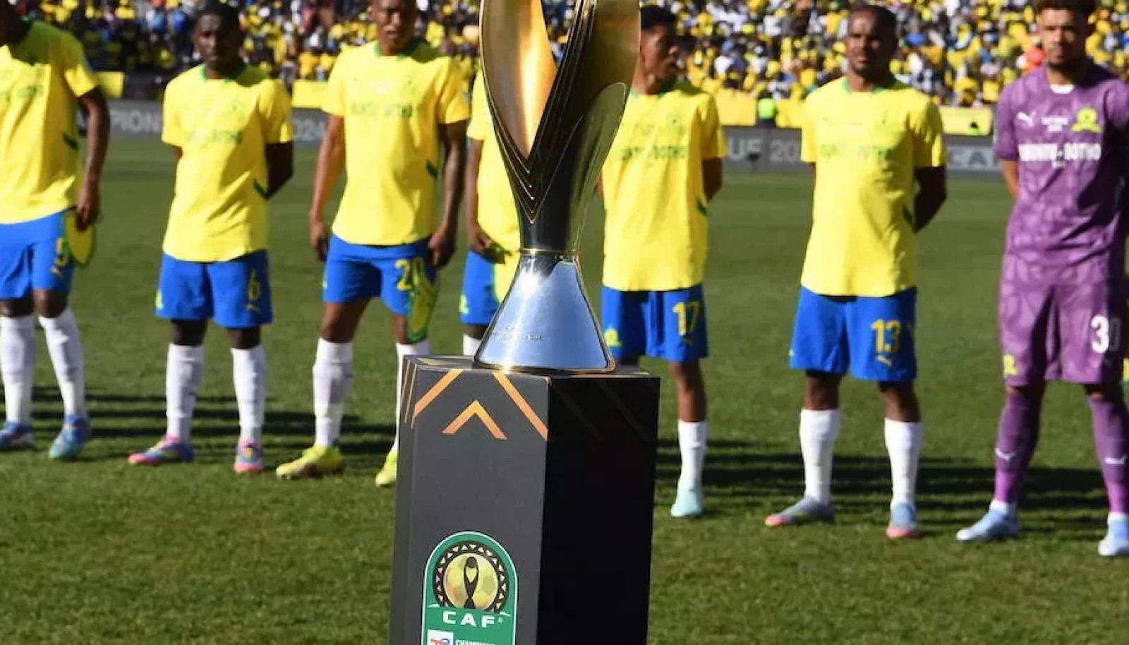 Miguel Cardoso calls for Mamelodi Sundowns championship mentality