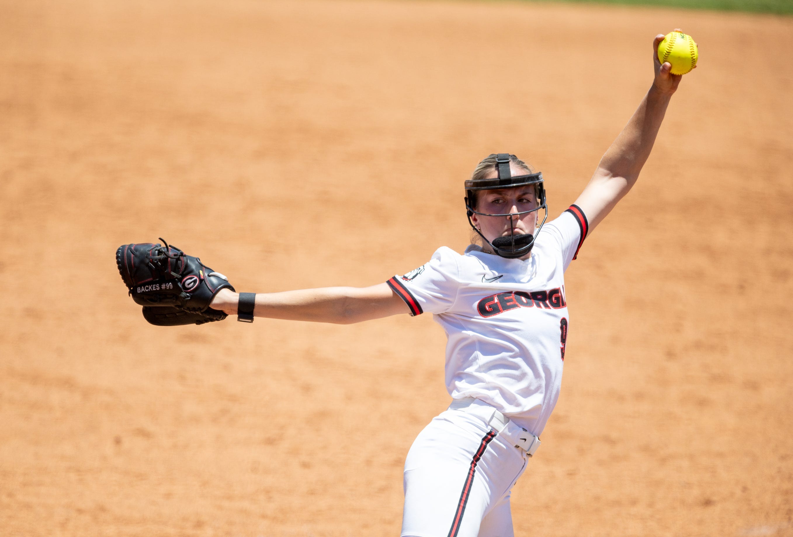 Georgia softball one win away from Women's College World Series