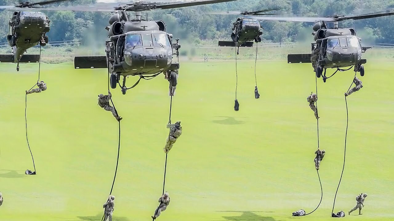 How US Uses Helicopters to Drop Elite Troops During Intense Operations