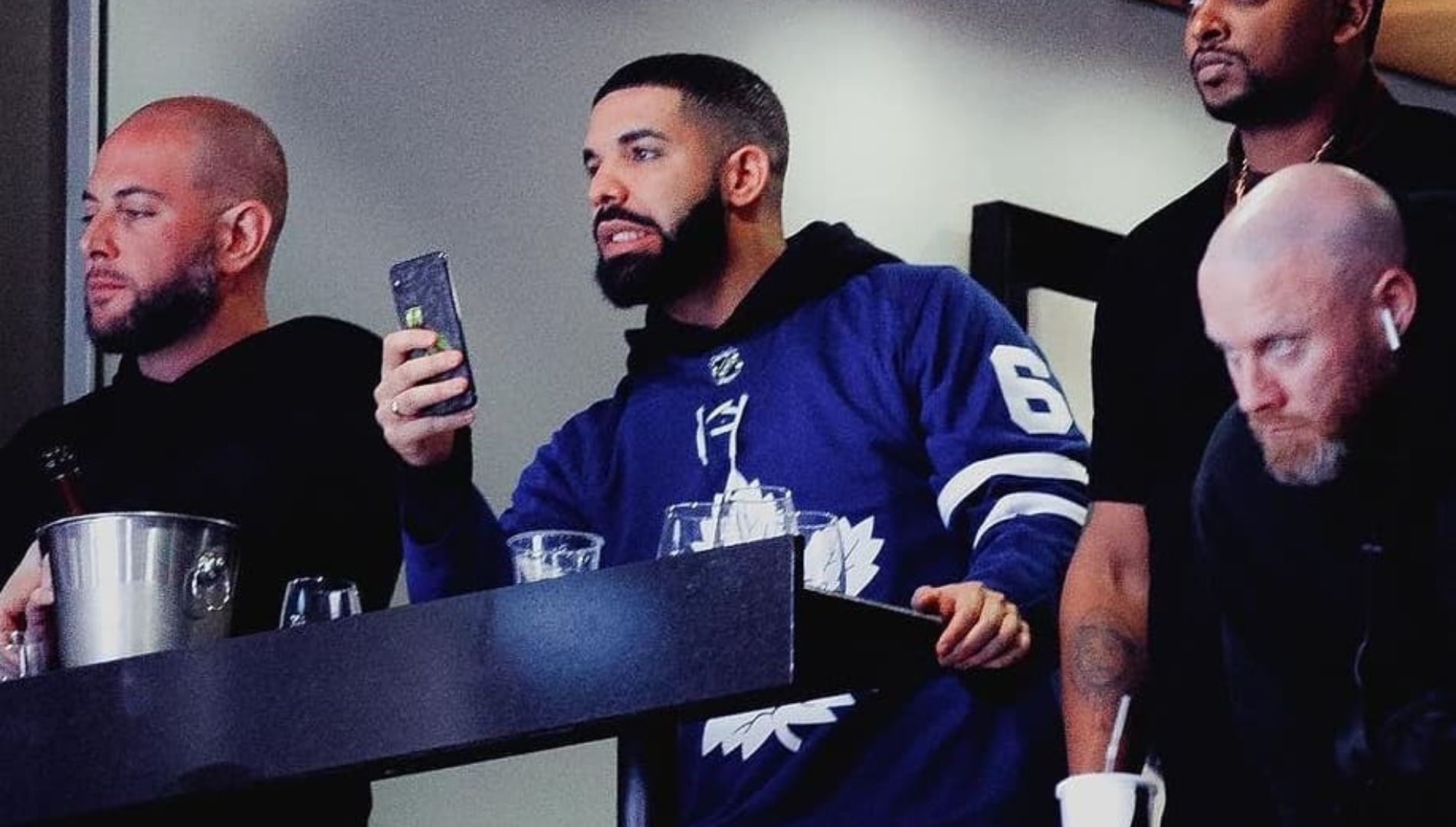 Drake lost $1.2M on the Maple Leafs