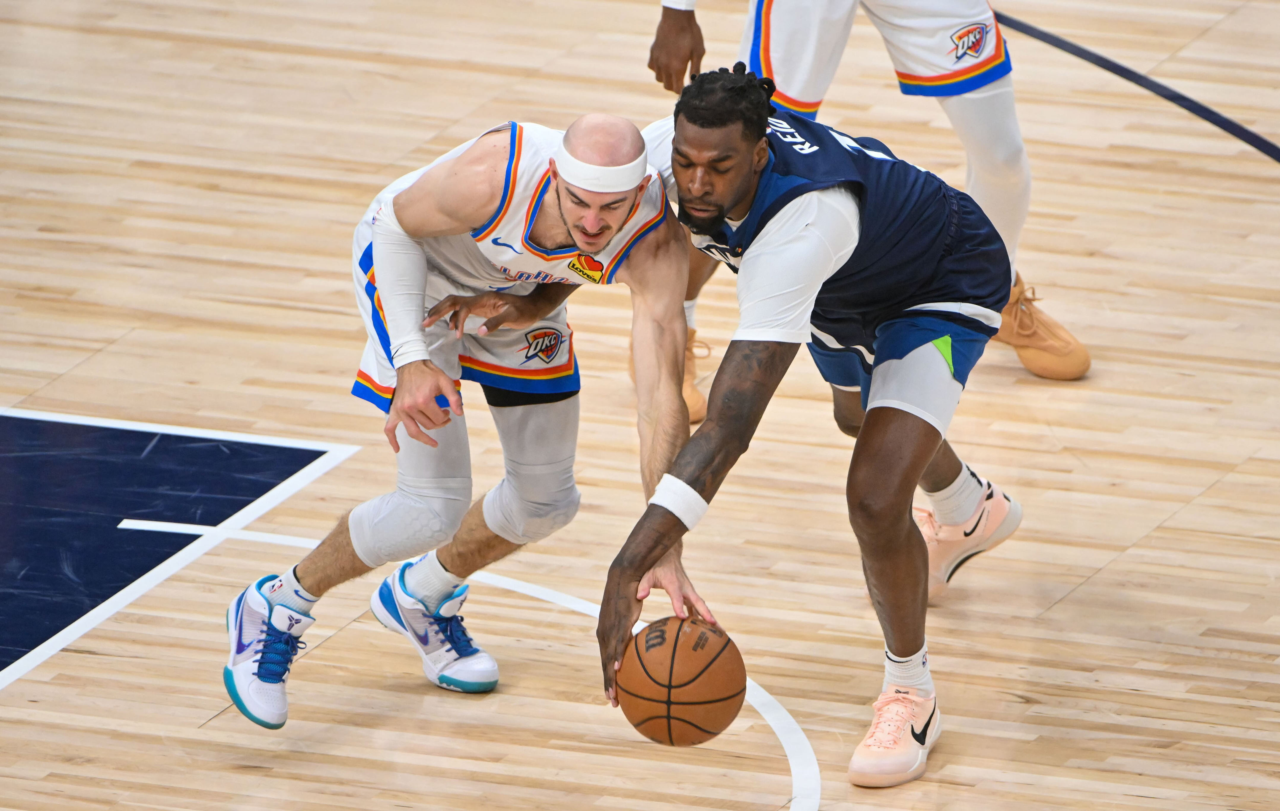 NBA Playoffs: Timberwolves gana el primero de local frente al Thunder ...
