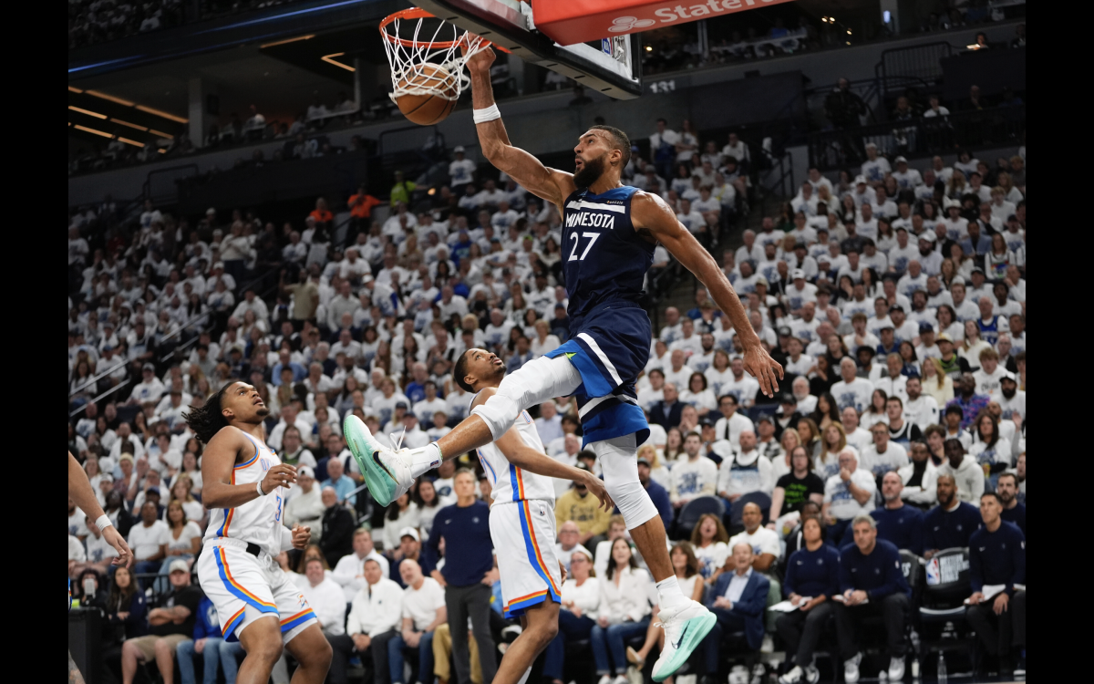 T-Wolves silence Thunder to tighten NBA playoff series