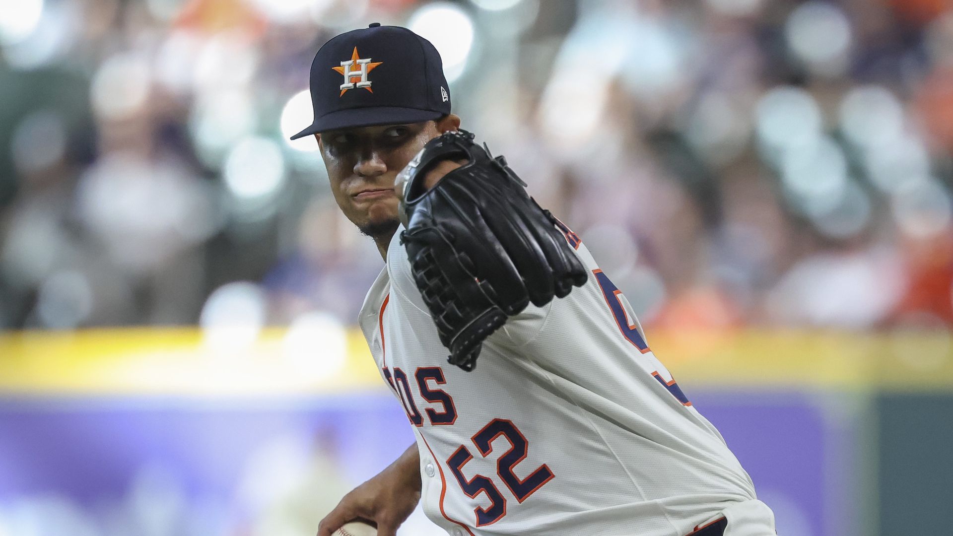 Pitching Staff Steps Up, Astros Win 2-1 Over Mariners