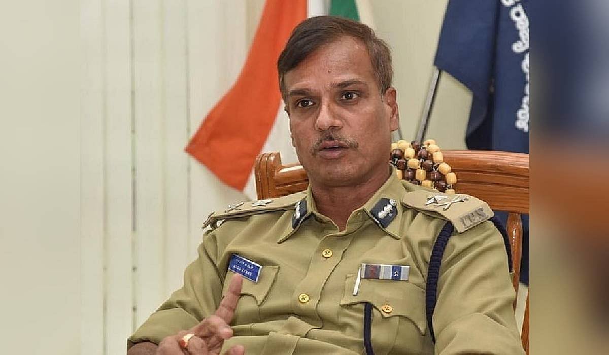CAT stays inquiry notice against IPS officer Alok Kumar in 2019 audio ...
