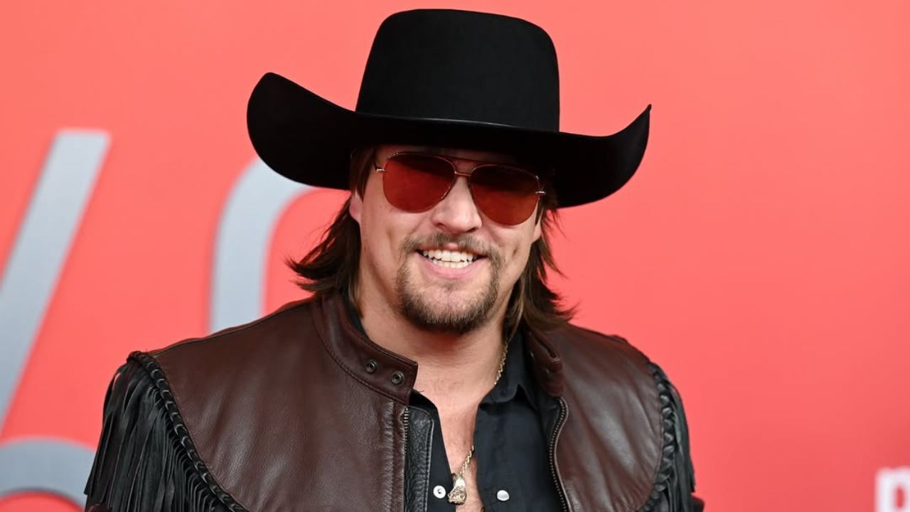 Gavin Adcock, 26-year-old country music star, arrested for reckless driving