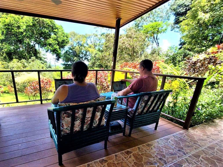 How to Quit Your Desk Job & Travel the World By Becoming a Travel Agent!