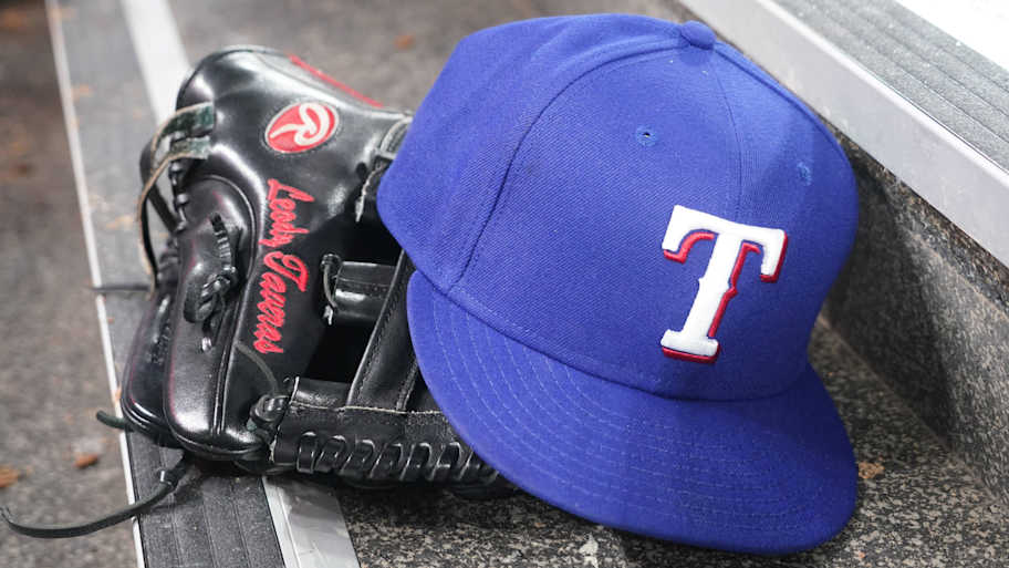 Rangers to Promote Star Outfield Prospect Alejandro Osuna to Majors