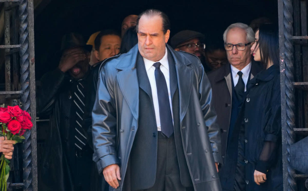 Shirtless ‘Penguin’ Star, 48, Shocks Fans With Drastic Body ...