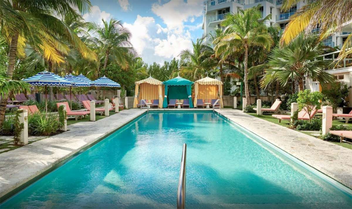 How To Book A 'Daycation’ At A 5-Star Hotel This Summer