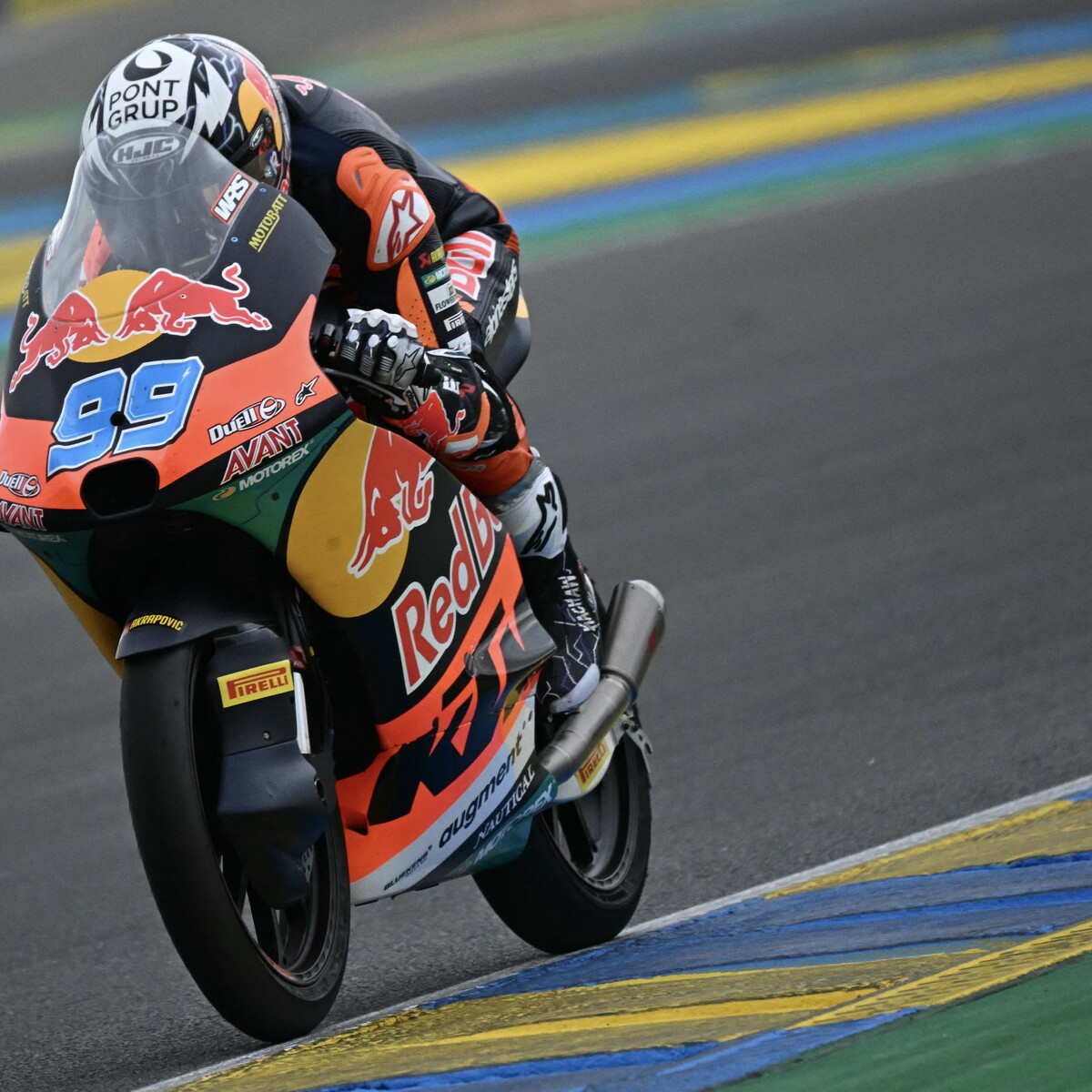 Impresa Rueda da ultimo a primo, Lunetta sul podio