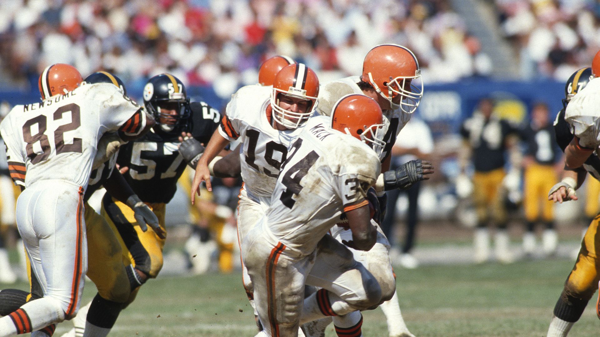 Should the Browns turn back the clock on offense?