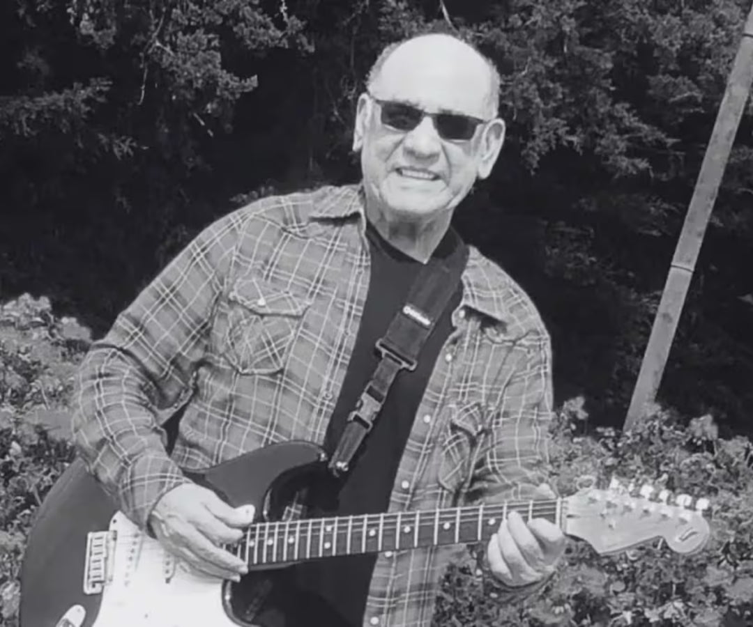 Nelson González (1946-2025)