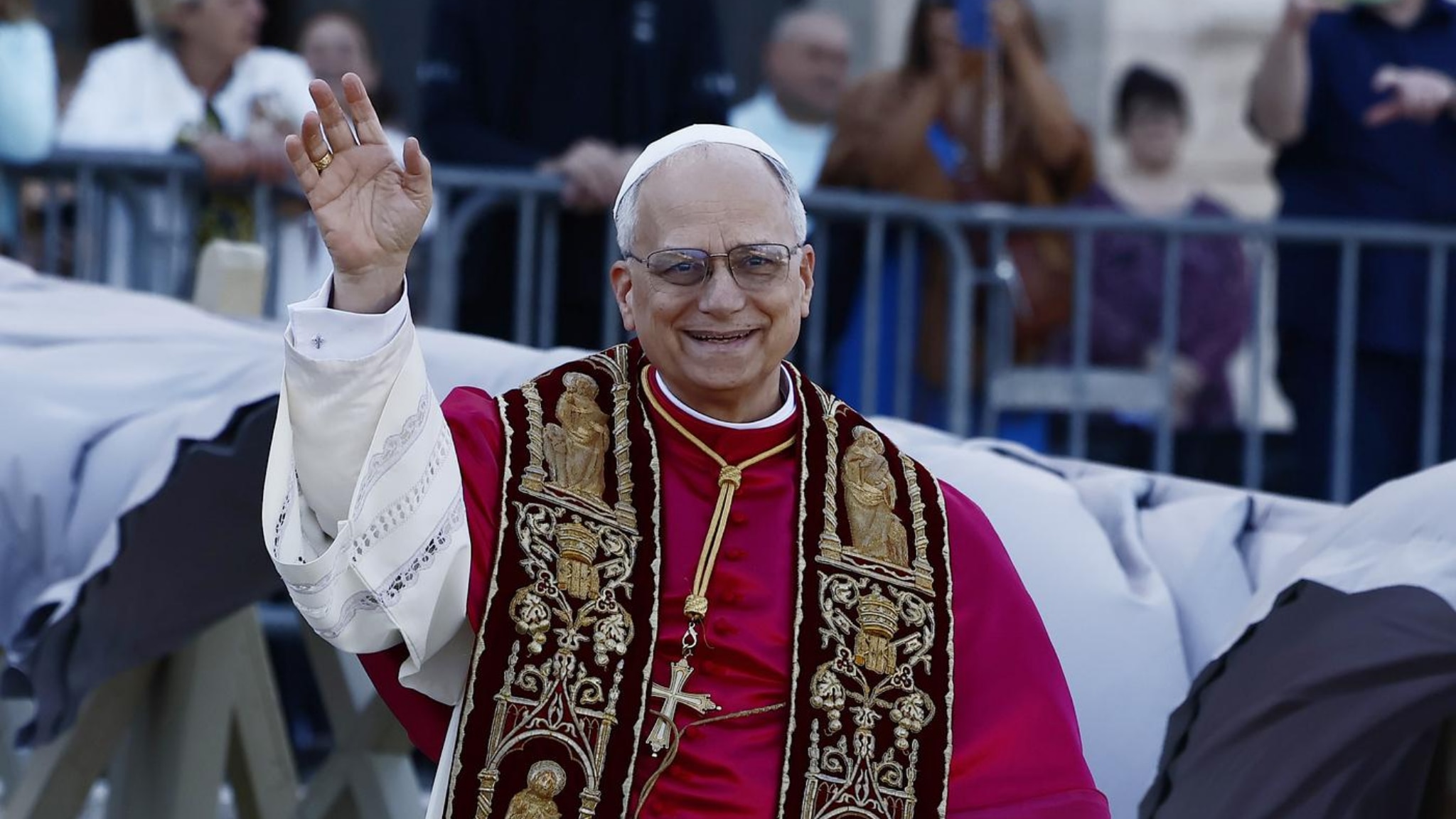 Insediamento del Papa sulla Cattedra di Roma. Regina Coeli: “Guerra ...