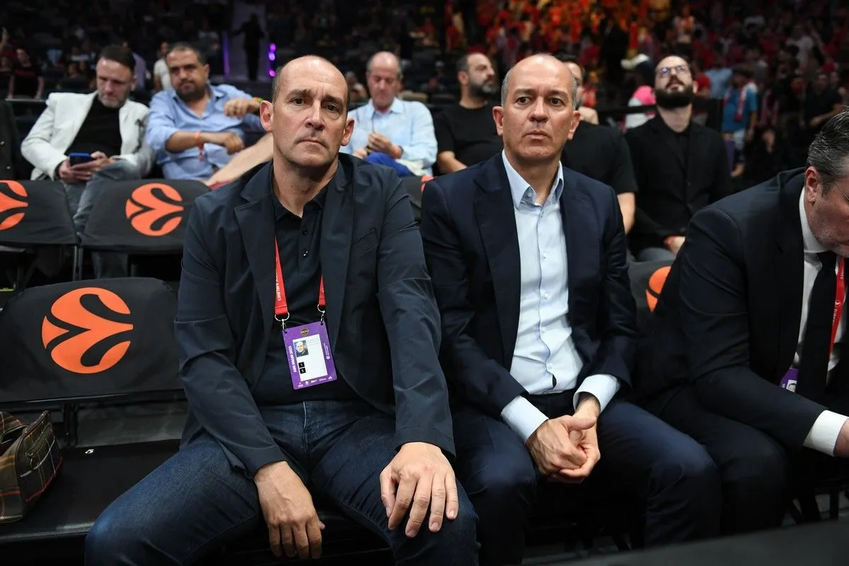 Final Four 2025, Ολυμπιακός - Παναθηναϊκός AKTOR: Παναγιώτης και Γιώργος Αγγελόπουλος στην ...