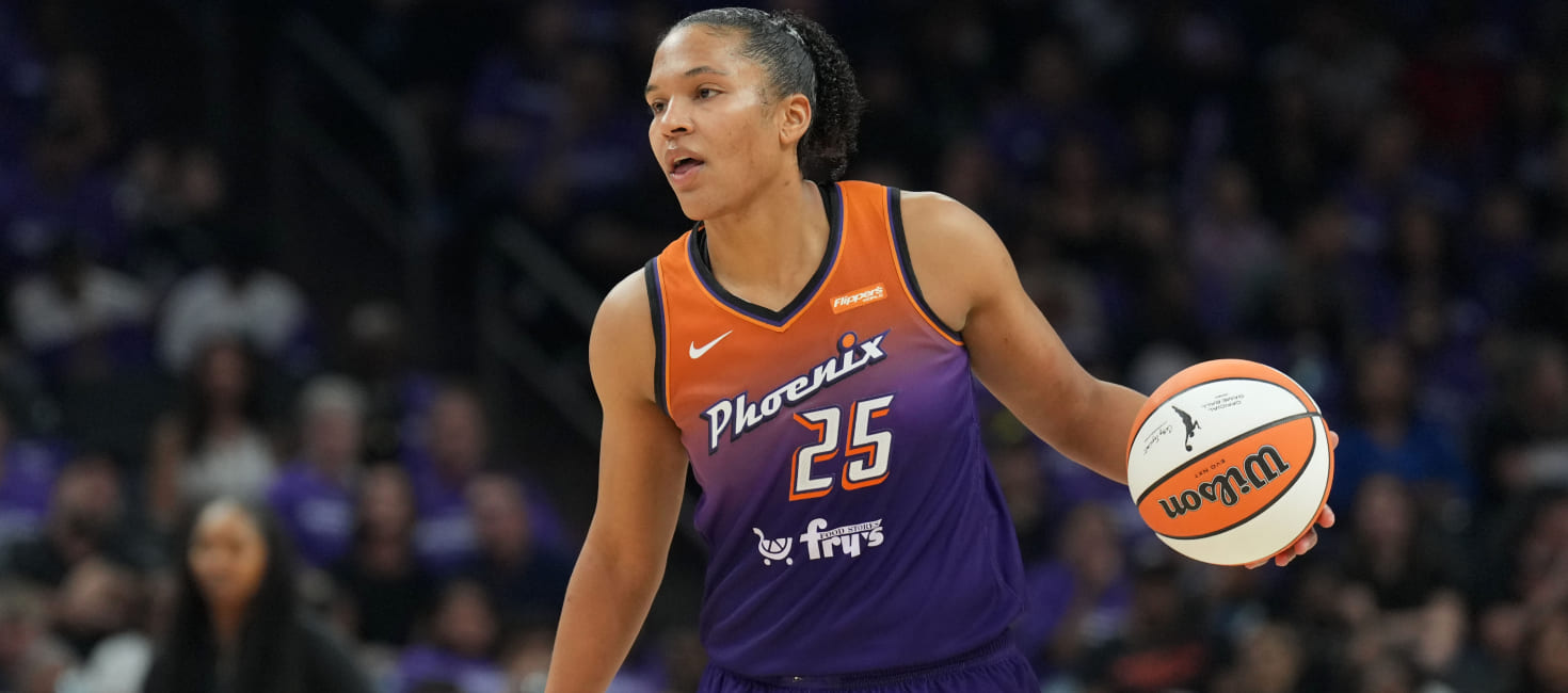 WNBA Player Props & Bets: Friday (8/1)