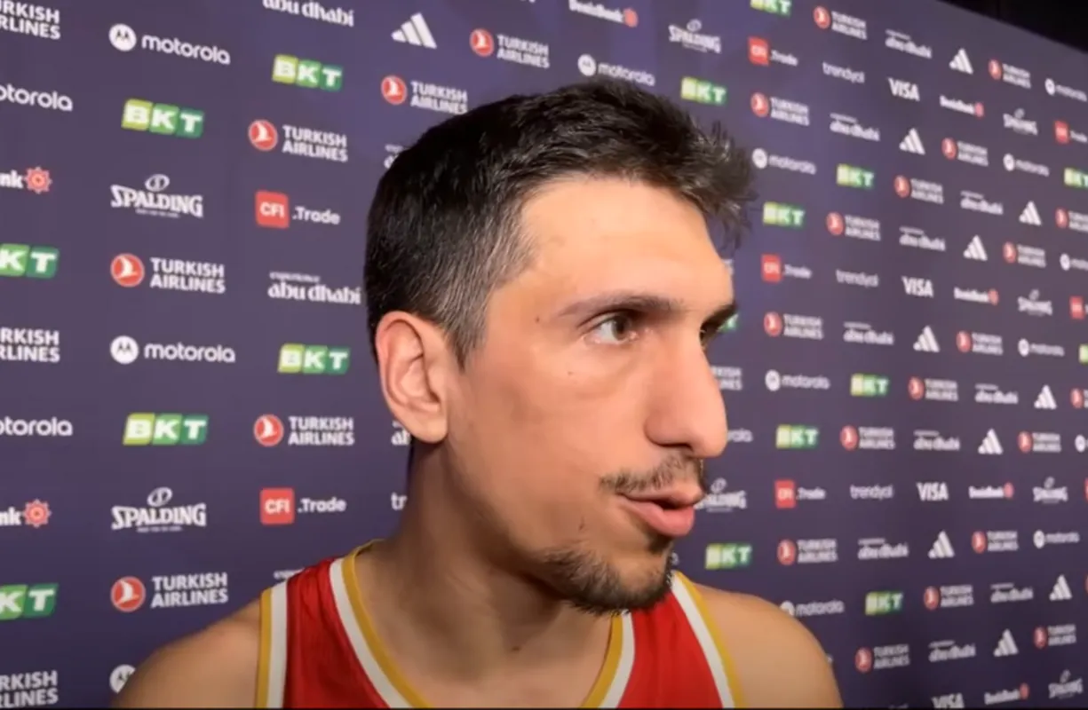 Ο Γιαννούλης Λαρεντζάκης στην κάμερα του SPORT24: "Να πάρουμε το ...