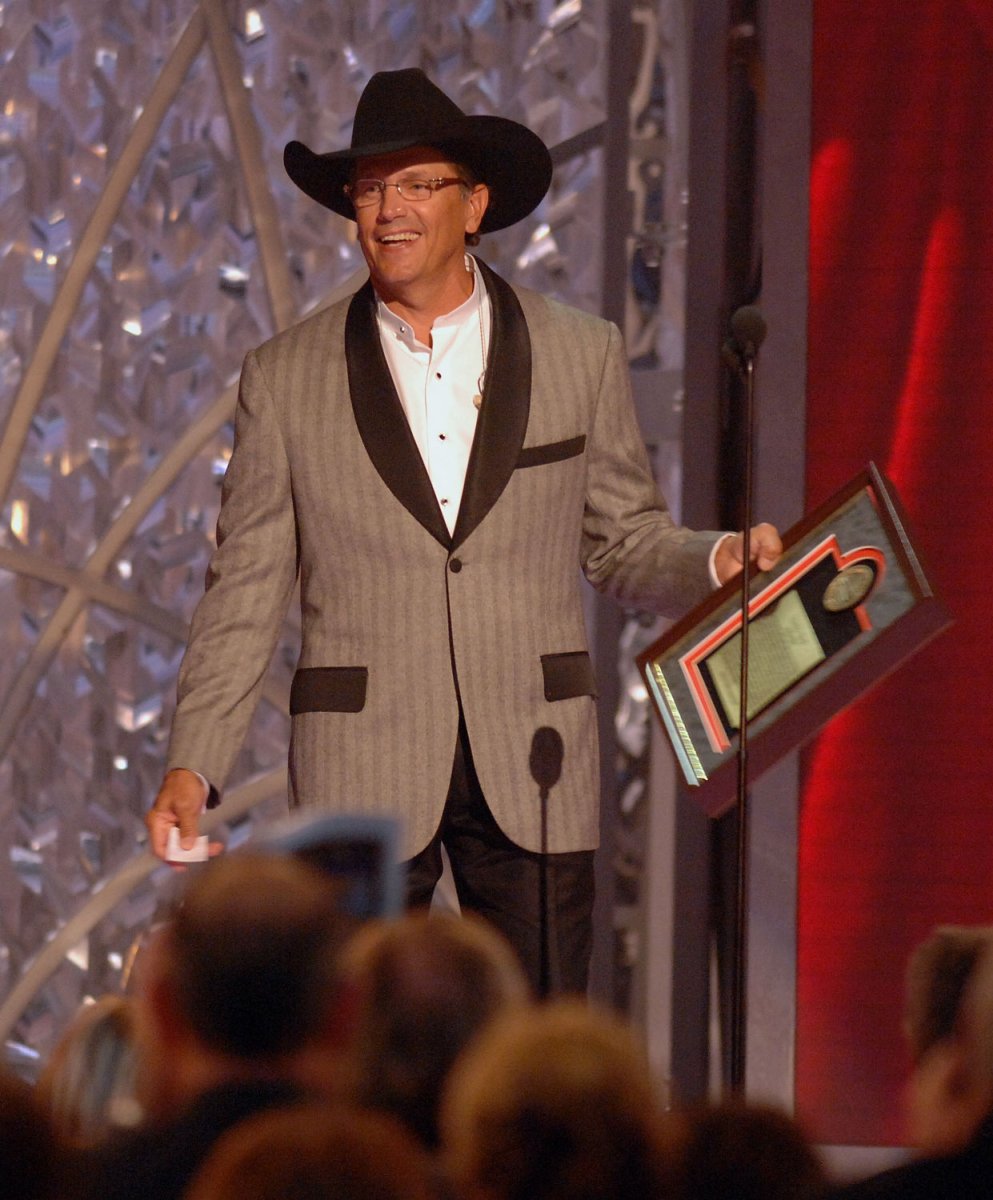 George Strait: hits, awards and iconic performances