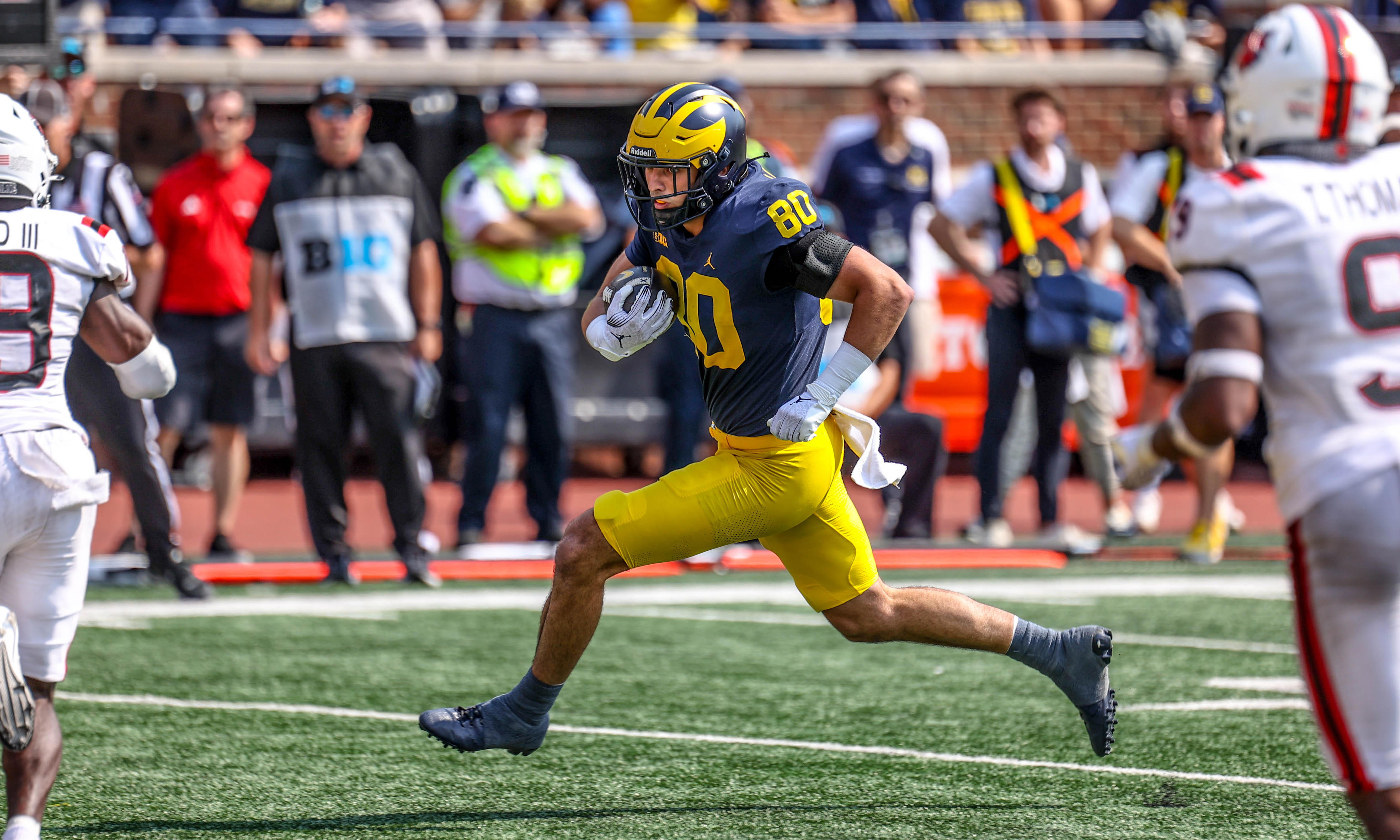 Michigan football's Hogan Hansen focused on details in 2025, says coach ...