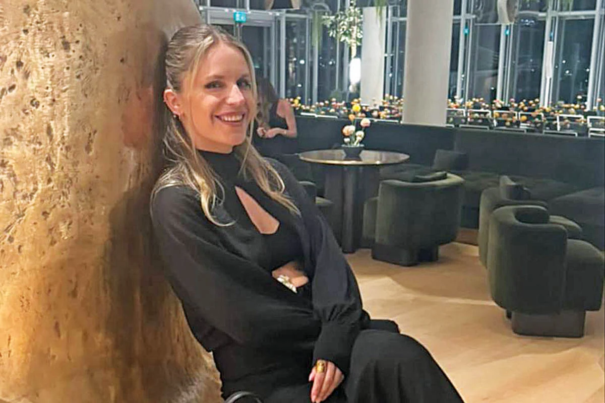 Η Ευγενία Νιαρχου στη σημαντική βραδιά τέχνης με έργα του Jean-Michel ...