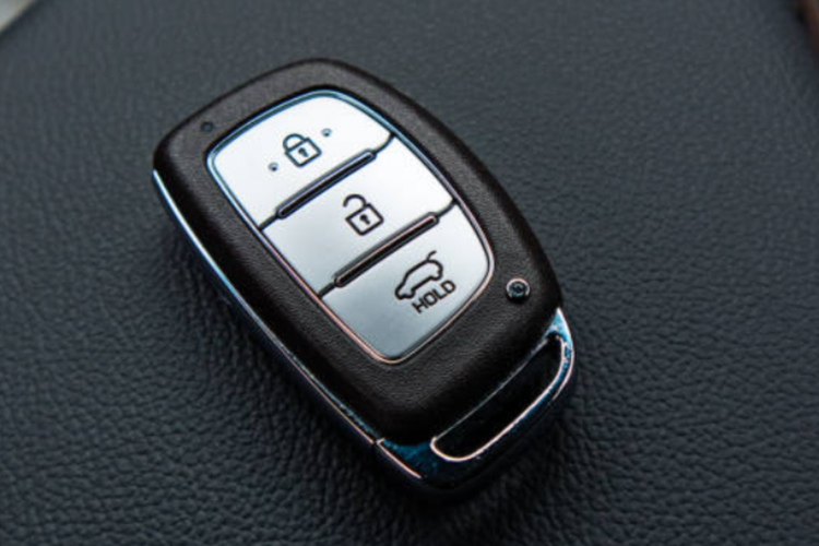 Lebih Praktis dan Aman! Mengenal Teknologi Keyless pada Mobil Modern