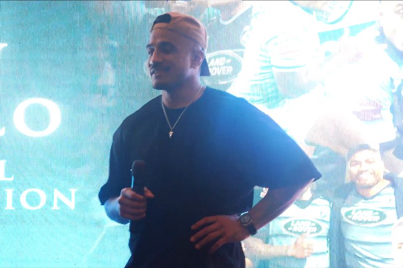 Welsh rugby favourite finds the perfect words as he chokes back tears ...