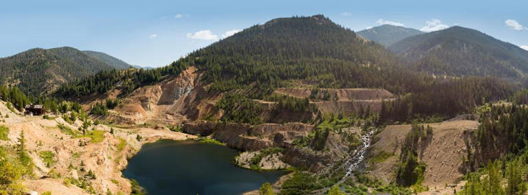 Gold To Top Bitcoin And Silver On Way To $4K Per Oz, Says Goldman Sachs