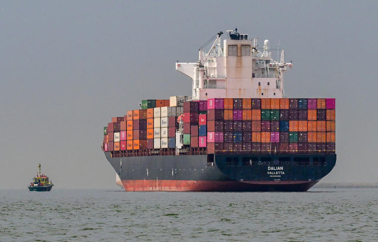 Fartyg sjönk utanför Indien – ”full beredskap”