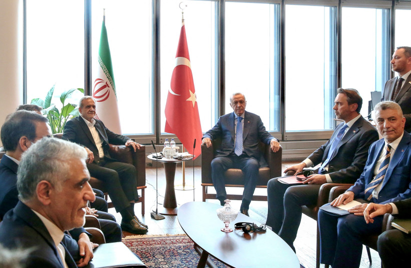 Iran attempts to get closer to its neighbors: Turkey, Pakistan, Iraq