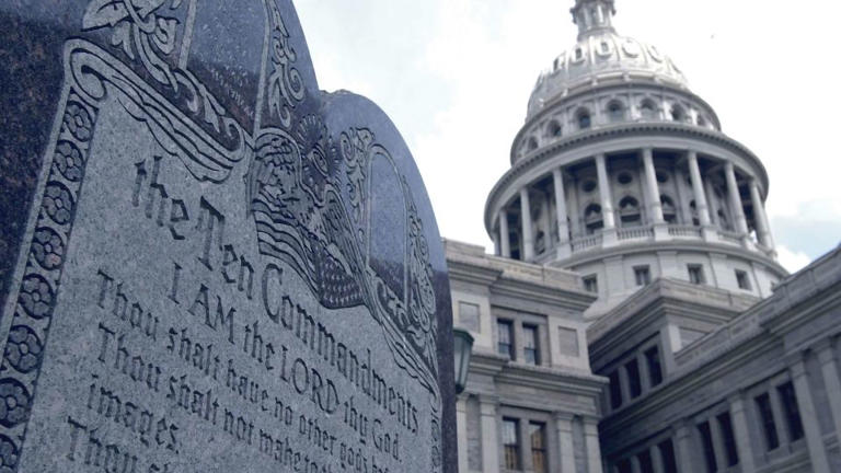 Court blocks Louisiana law requiring schools to post Ten Commandments ...