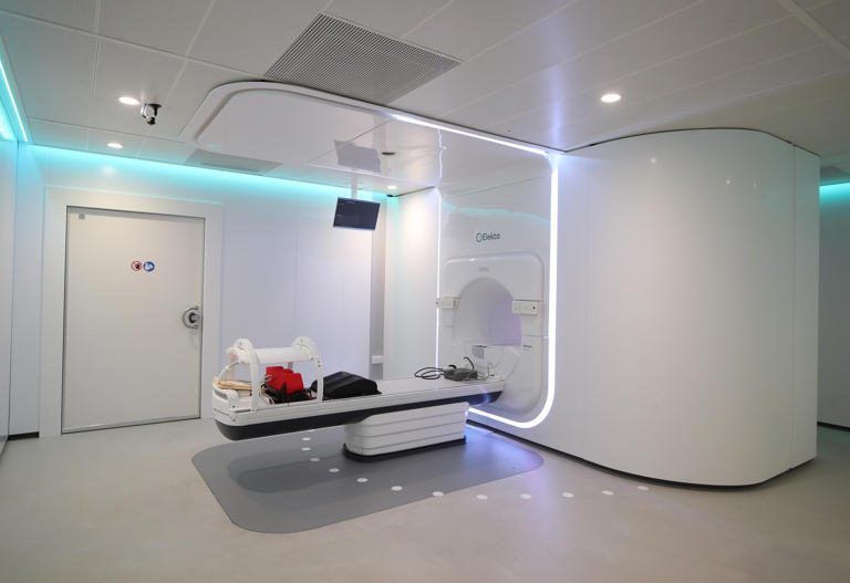 28 hospitals to get state-of-the-art radiotherapy machines, ministers ...