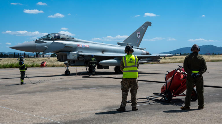 Italian and British Typhoons Train Together for Hot Refueling Operations