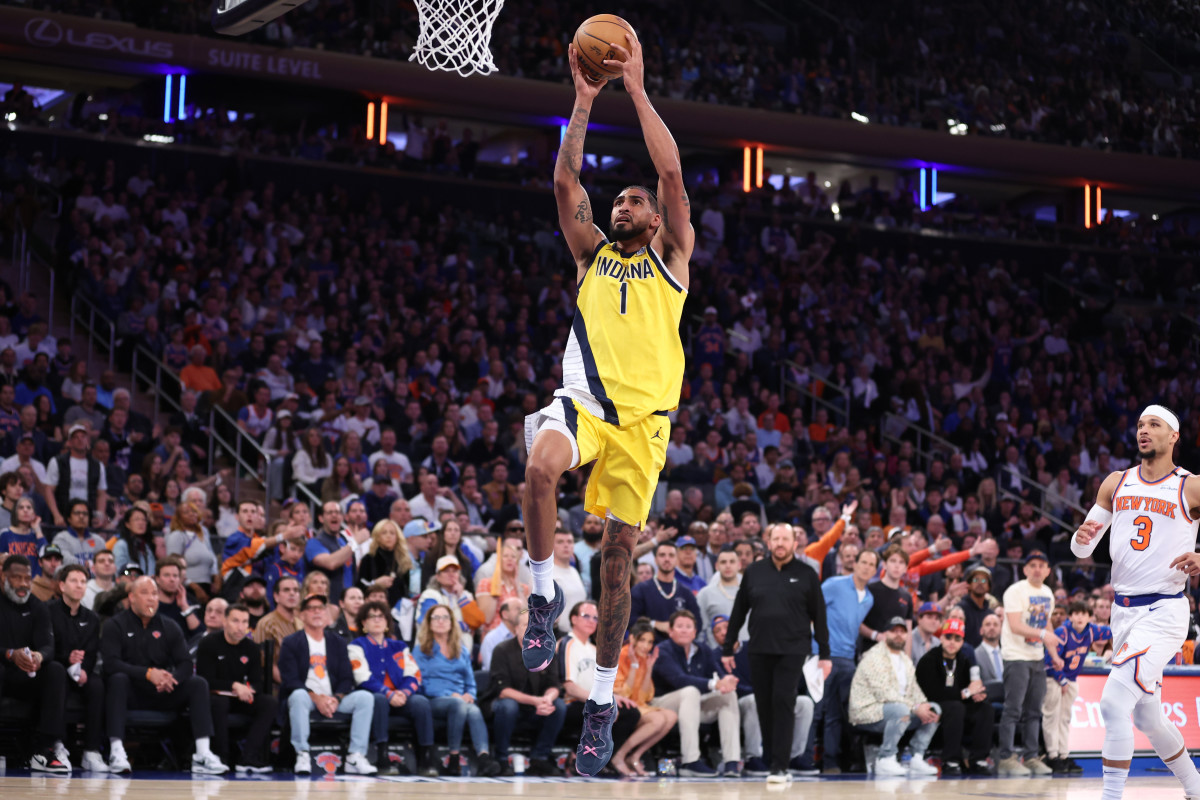 Obi Toppin Brings the House Down With Thunder Dunk vs. New York Knicks