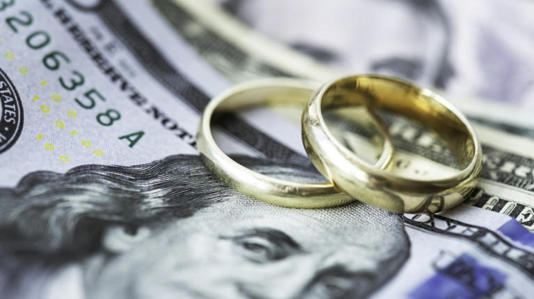 Tips to avoid wedding scams