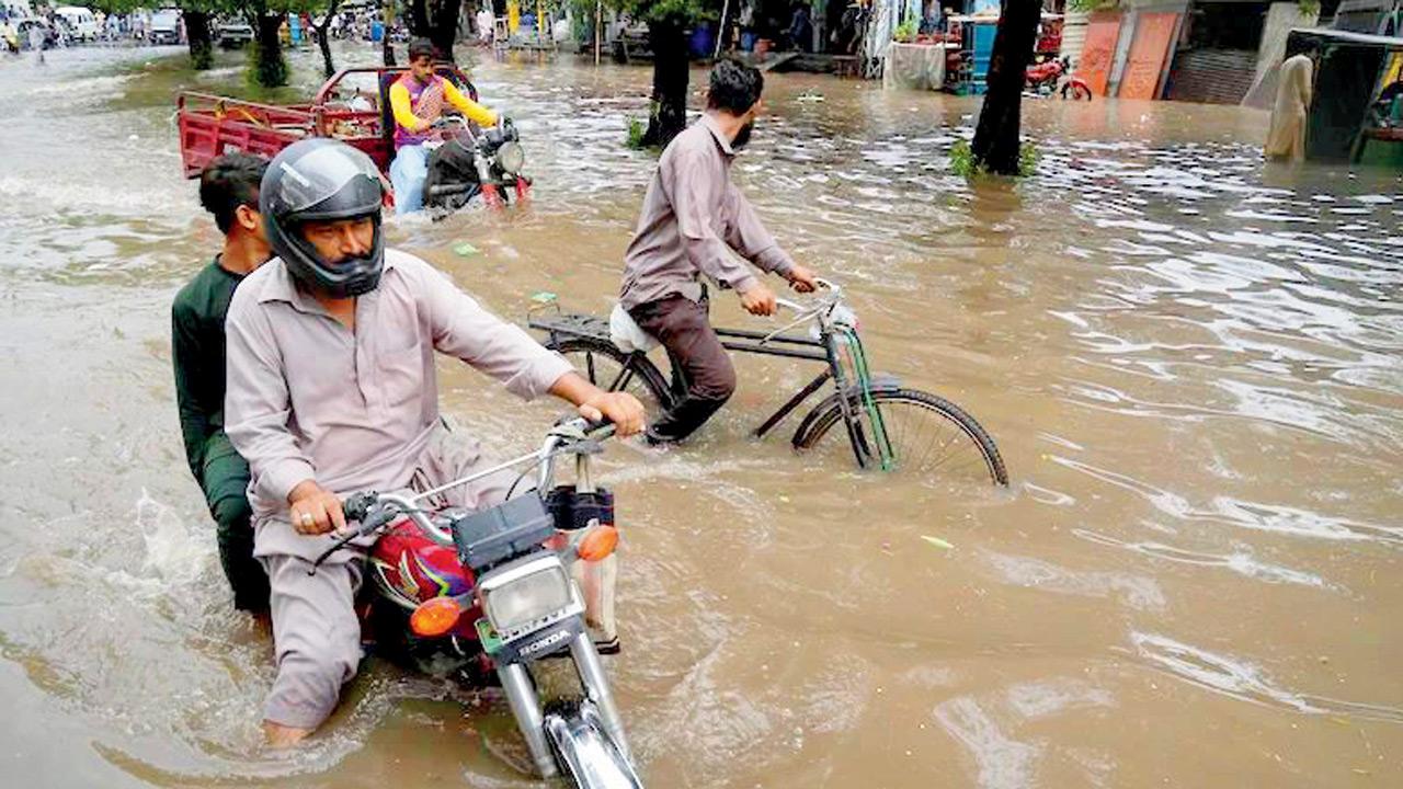 Heavy rain, storms kill 20 in Pakistan’s Punjab