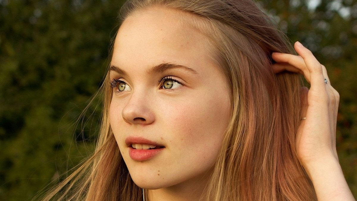 20 Quotes to Boost Your Self-Esteem and Remind You How Powerful You Are