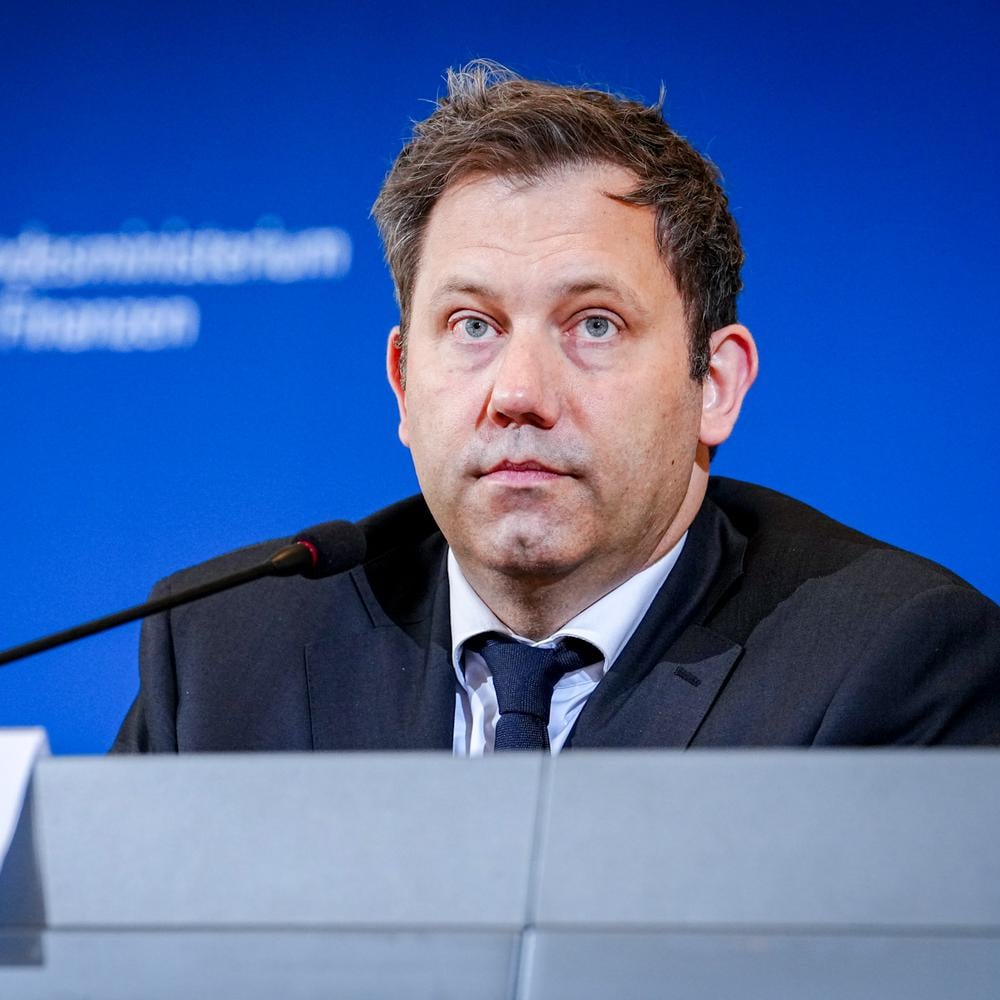 „Das werden wir hinbekommen“: Klingbeil fordert Einsparungen in Ministerien trotz ...