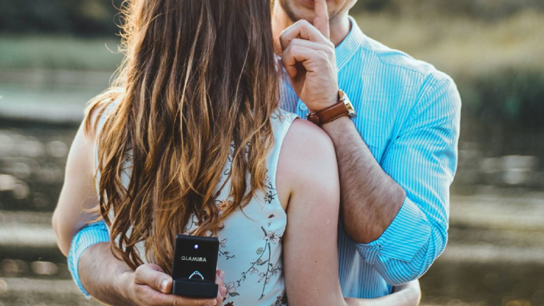 10 Little Things That Whisper "She's The One" To A Man's Heart