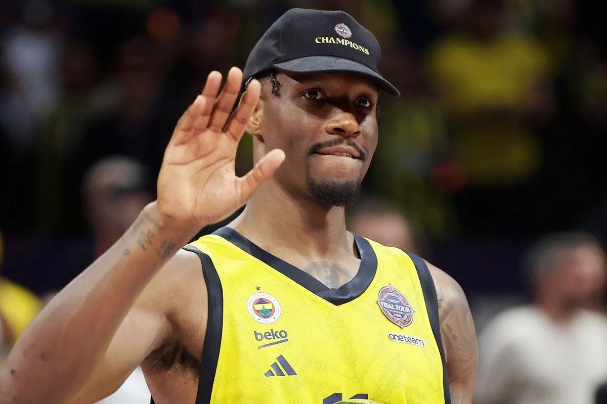 Final Four 2025: Τα συγκλονιστικά λόγια του Χέιζ-Ντέιβις προς τον Κόμπι ...