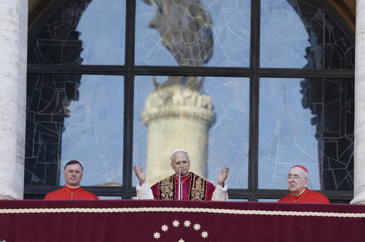 Pope Leo XIV declares ‘I am Roman!’ as he completes formalities to ...